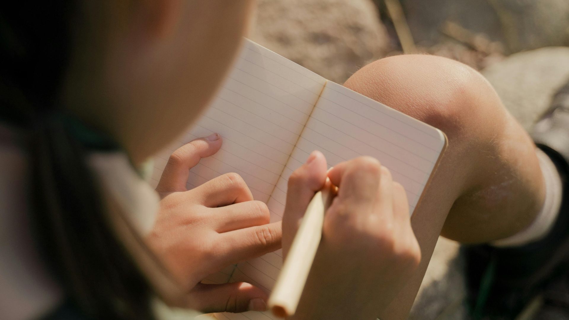 10 Fun Animal-Related Hobbies You Can Get Into - PetsAndPals